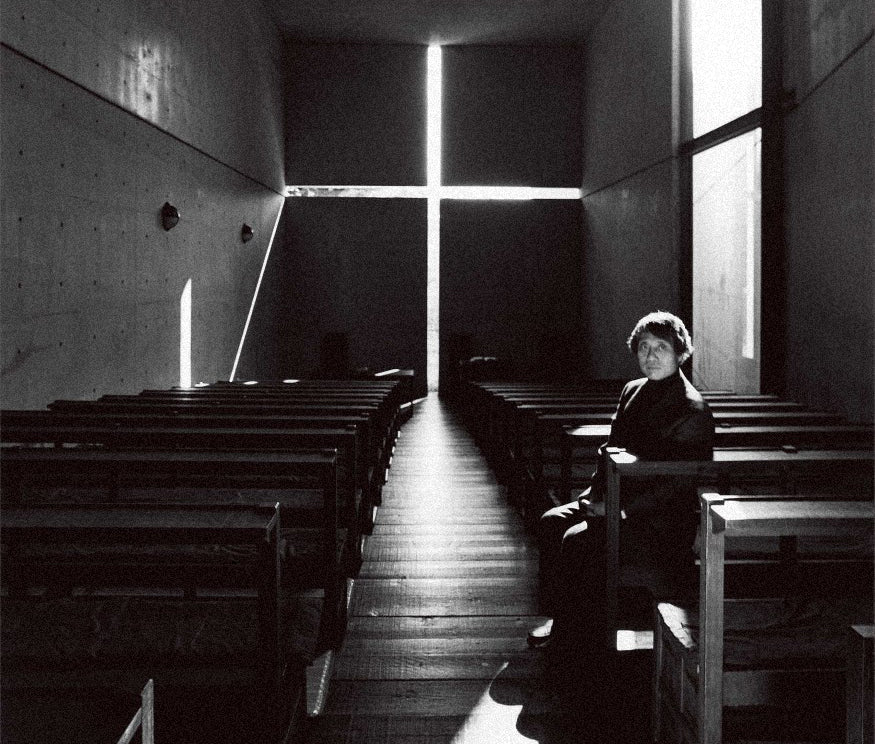 Tadao Ando: Minimalism and Light in Concrete Architecture – dans le gris