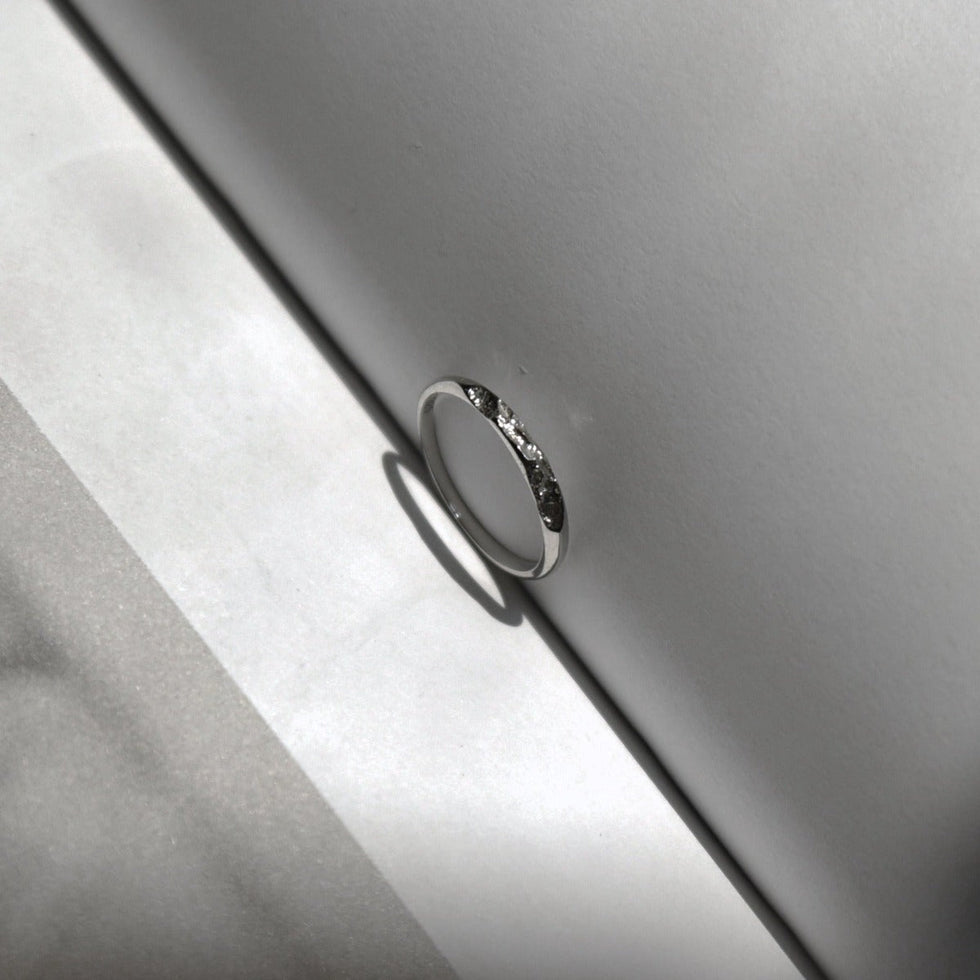 Dans Le Gris – dans le gris